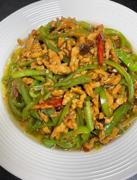 青椒肉丝怎么炒才嫩_青椒肉丝正宗做法-第3张图片-山城妙识 青椒肉丝怎么炒才嫩_青椒肉丝正宗做法-第3张图片-山城妙识