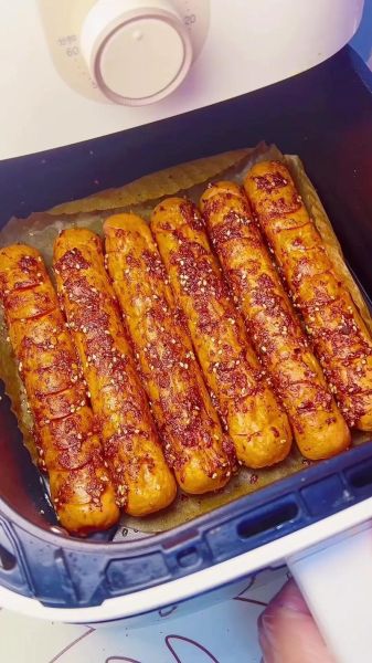炸香肠怎么做好吃_炸香肠外皮酥脆的秘诀-第1张图片-山城妙识