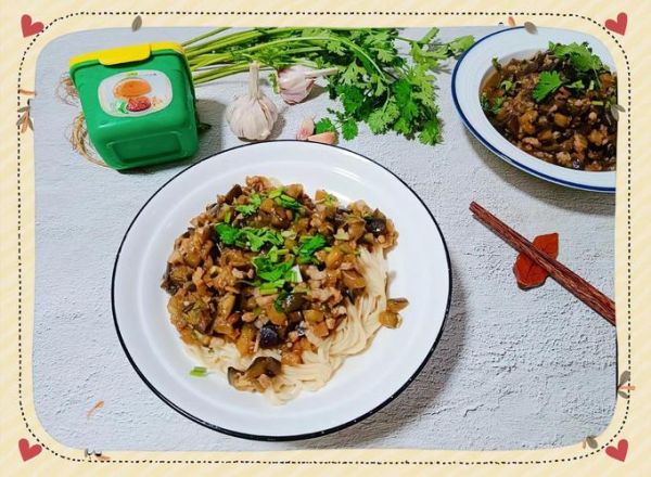 肉丁炸酱面怎么做才香_炸酱面肉丁怎么切-第3张图片-山城妙识 肉丁炸酱面怎么做才香_炸酱面肉丁怎么切-第3张图片-山城妙识