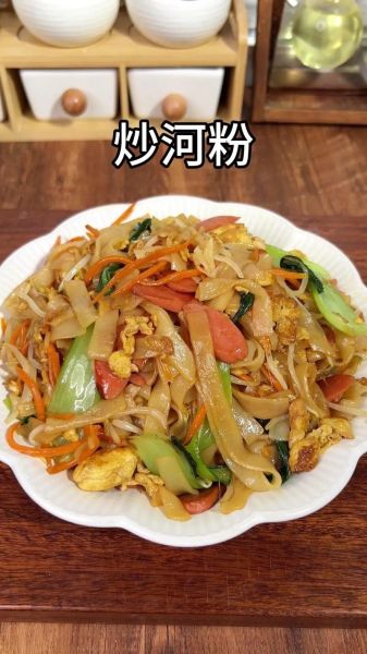 炒河粉怎么不粘锅_炒河粉用什么锅最好-第1张图片-山城妙识