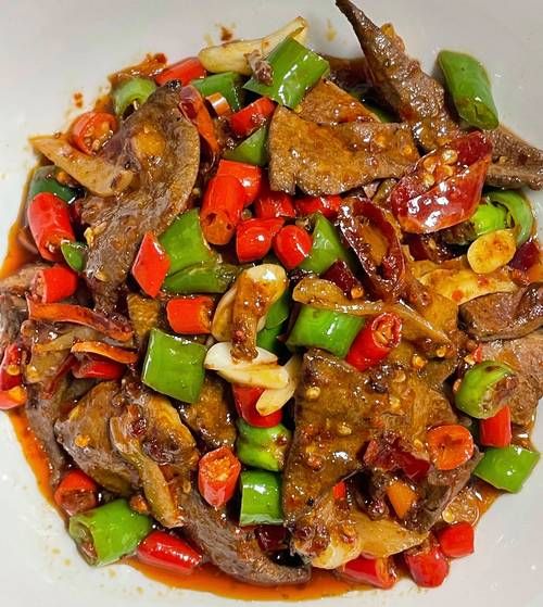 泡椒猪肝怎么做不腥_泡椒猪肝焯水还是直接炒-第2张图片-山城妙识