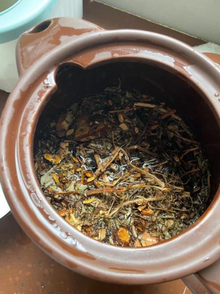 电砂锅熬中药的正确方法_电砂锅熬药多长时间-第1张图片-山城妙识