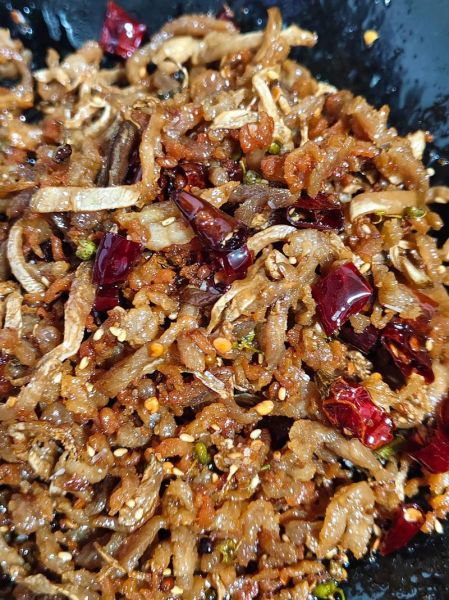 咸菜炒肉怎么炒才好吃_咸菜炒肉用哪种咸菜最好-第3张图片-山城妙识