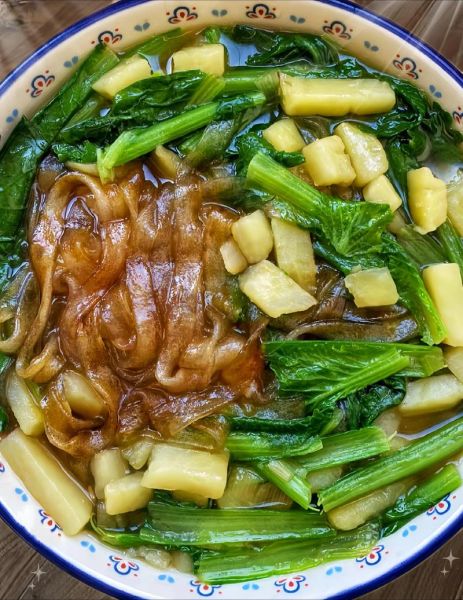 圆白菜炖粉条怎么做_圆白菜炖粉条的家常做法-第2张图片-山城妙识