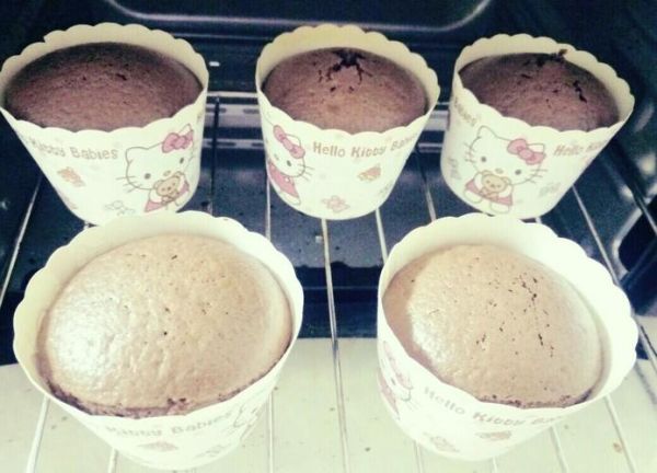 洋果子店巧克力熔岩蛋糕怎么做_洋果子店巧克力熔岩蛋糕配方-第2张图片-山城妙识