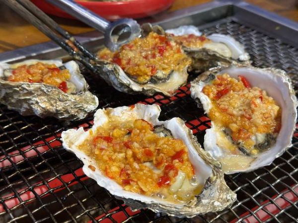 烧烤生蚝怎么烤好吃_炭火生蚝做法大全-第2张图片-山城妙识
