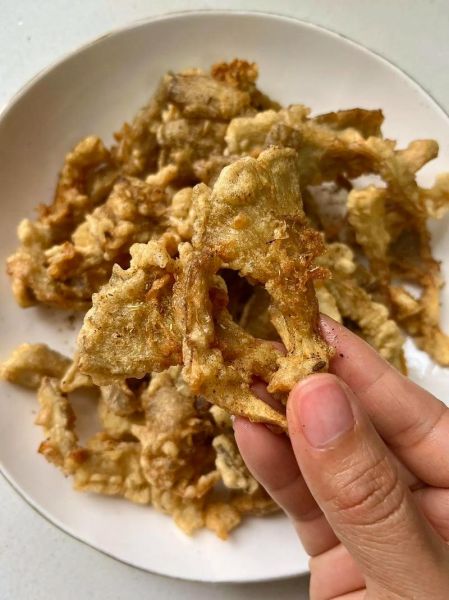 干炸蘑菇是哪里的菜_干炸蘑菇的家常做法-第1张图片-山城妙识