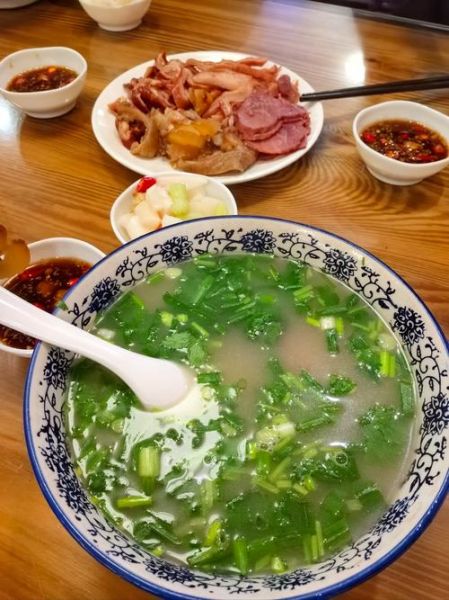 驴肉汤怎么炖好喝_正宗驴肉汤做法-第1张图片-山城妙识