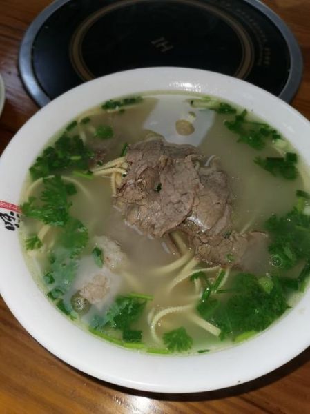 牛肉汤怎么做好吃_牛肉汤放什么调料最香-第1张图片-山城妙识