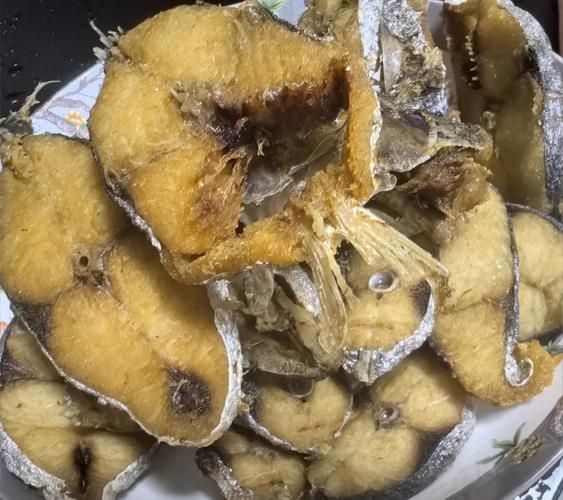 胶东熏鲅鱼怎么做_正宗做法-第1张图片-山城妙识