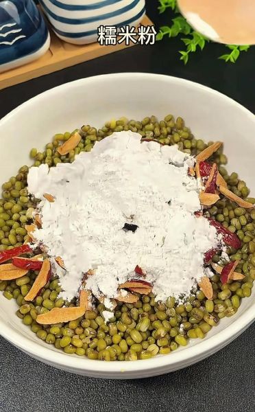 绿豆糯米饭怎么煮_绿豆糯米饭的做法大全-第1张图片-山城妙识