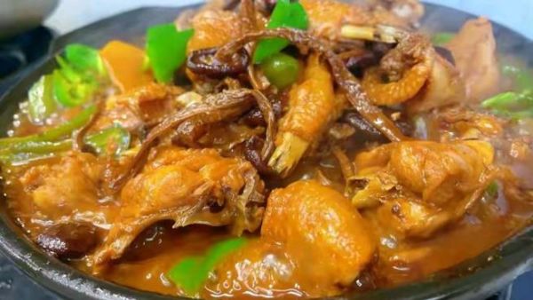 茶树菇炖鸡怎么做_茶树菇炖鸡的功效与禁忌-第3张图片-山城妙识