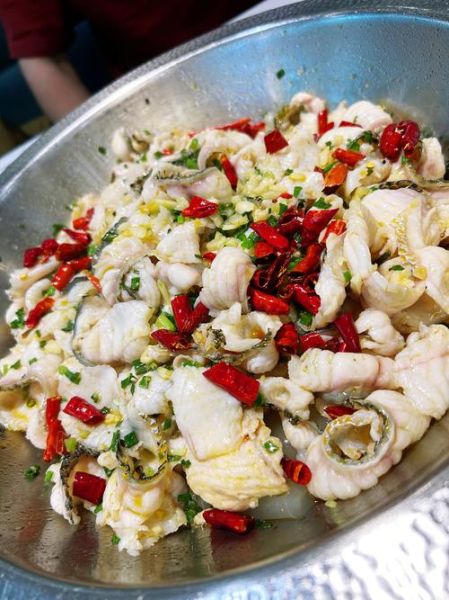 红烧乌鱼怎么做_红烧乌鱼的家常做法-第1张图片-山城妙识