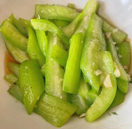 丝瓜怎么炒好吃又简单_丝瓜炒多久才熟-第1张图片-山城妙识