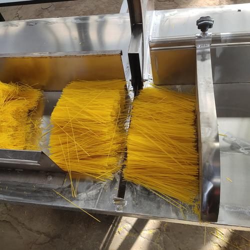小型红薯粉条加工设备多少钱_小型红薯粉条机哪种好-第3张图片-山城妙识