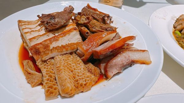 卤水拼盘多少钱一份_卤水拼盘价格为什么差距大-第2张图片-山城妙识