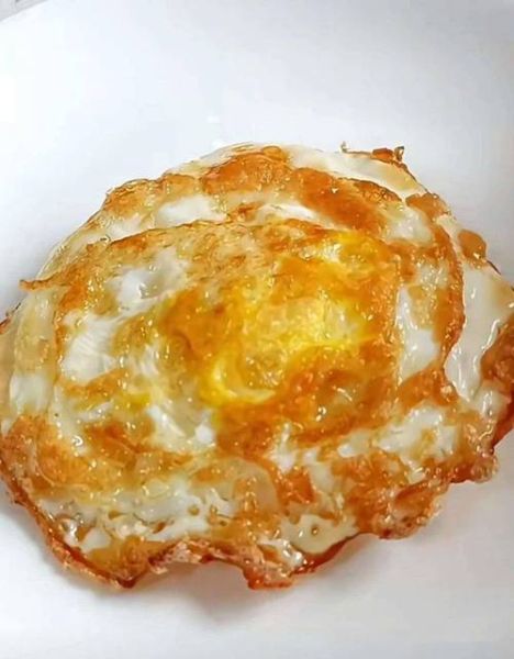 煎荷包蛋不粘锅技巧_如何煎出溏心荷包蛋-第3张图片-山城妙识 煎荷包蛋不粘锅技巧_如何煎出溏心荷包蛋-第3张图片-山城妙识