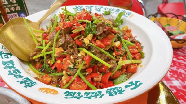 小炒黄牛肉热量是多少_减肥能吃吗-第1张图片-山城妙识