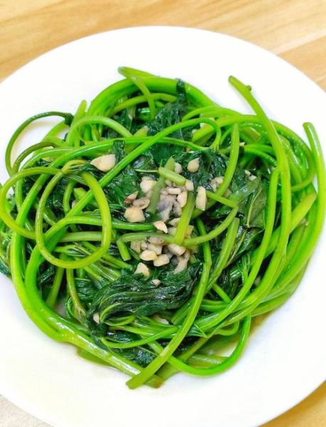 番薯叶怎么炒好吃_番薯叶要焯水吗-第3张图片-山城妙识