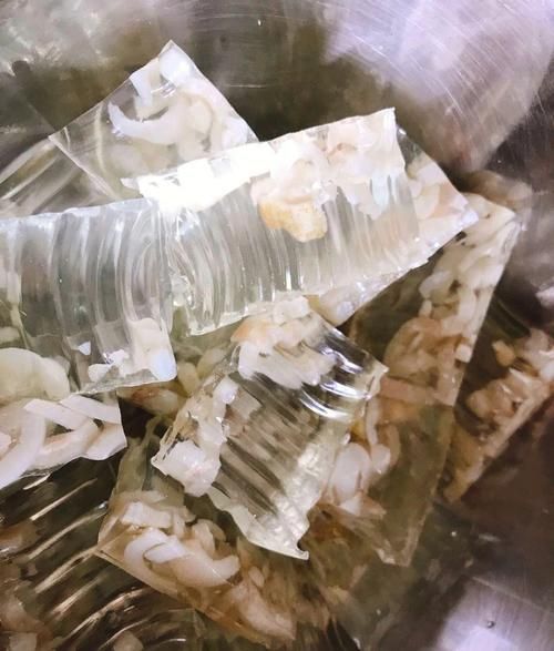 水晶皮冻怎么做_水晶皮冻为什么发白-第3张图片-山城妙识