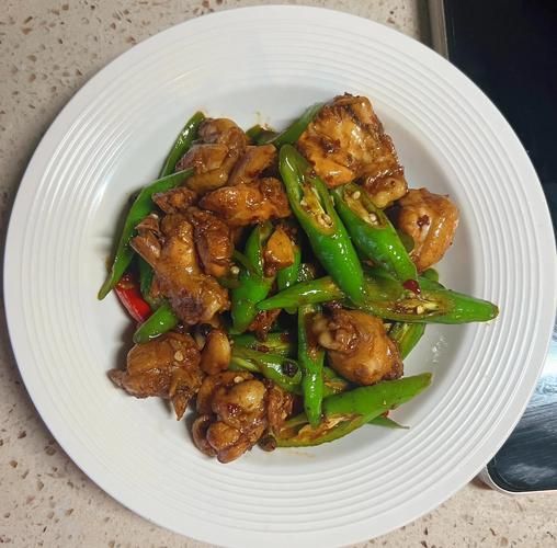 干锅鸡翅根怎么做_干锅鸡翅根需要焯水吗-第3张图片-山城妙识