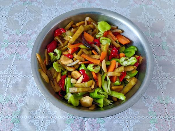 腌制西瓜皮的做法大全_西瓜皮怎么腌才脆爽-第3张图片-山城妙识