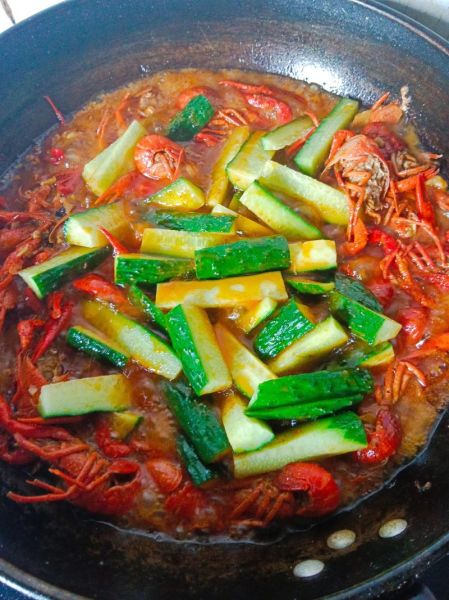 正宗麻辣小龙虾怎么做_麻辣小龙虾配方比例-第1张图片-山城妙识 正宗麻辣小龙虾怎么做_麻辣小龙虾配方比例-第1张图片-山城妙识