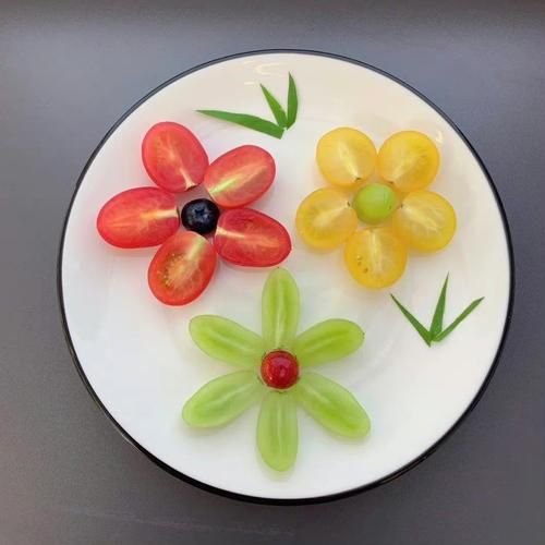 水果拼盘怎么摆盘好看_果盘切法技巧图解-第2张图片-山城妙识