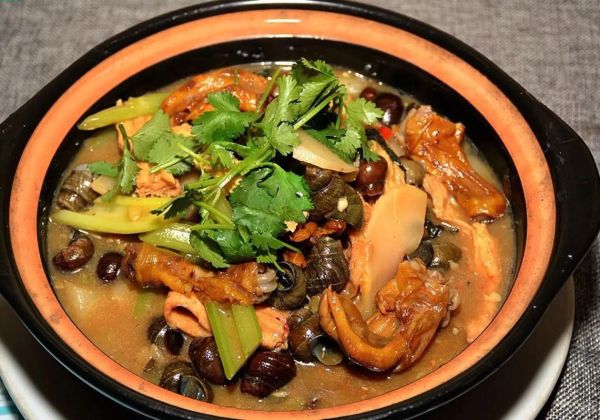 正宗田螺煲怎么做_田螺煲去腥技巧-第3张图片-山城妙识