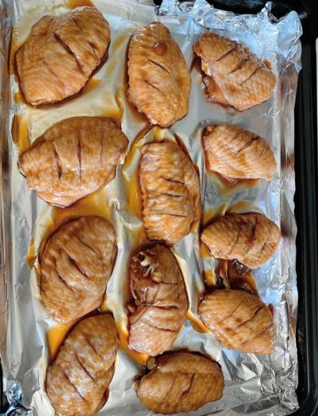 烤鸡翅怎么腌制_烤箱温度时间设置-第2张图片-山城妙识