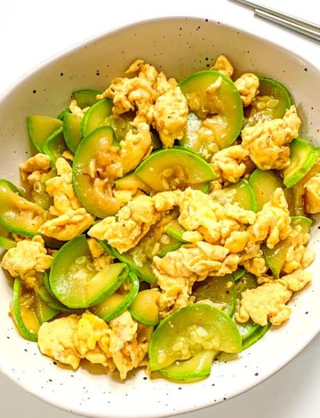 西葫芦炒鸡蛋怎么炒好吃_西葫芦炒鸡蛋窍门-第2张图片-山城妙识