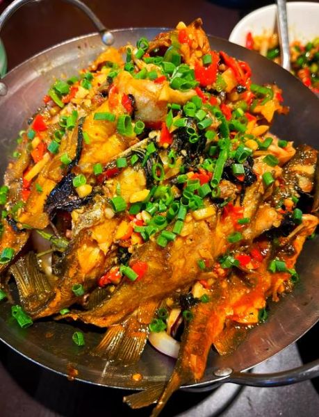 腊鲢鱼怎么做好吃_腊鲢鱼的做法大全-第1张图片-山城妙识