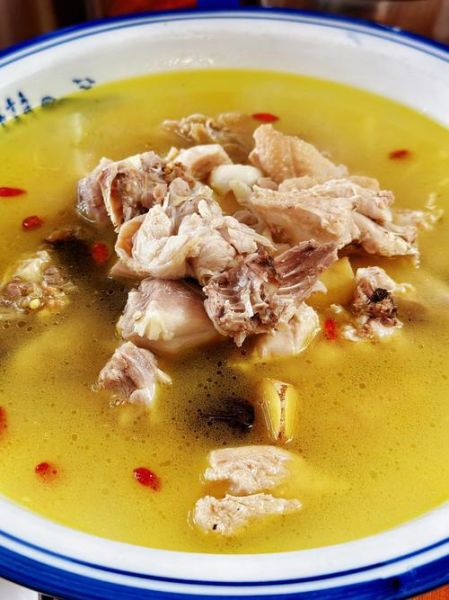 清炖土鸡怎么做_清炖土鸡放什么调料-第1张图片-山城妙识