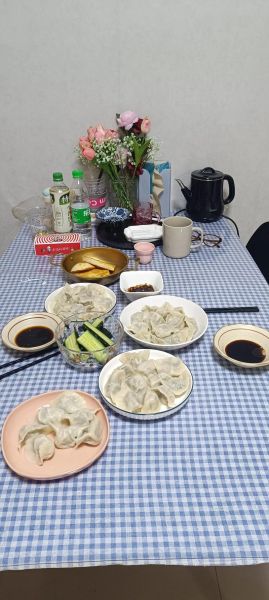 白菜猪肉虾仁饺子馅怎么做_白菜猪肉虾仁饺子馅做法窍门-第2张图片-山城妙识