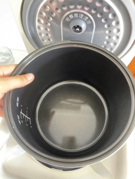 电饭煲内胆涂层有毒吗_电饭煲涂层掉了还能用吗-第3张图片-山城妙识