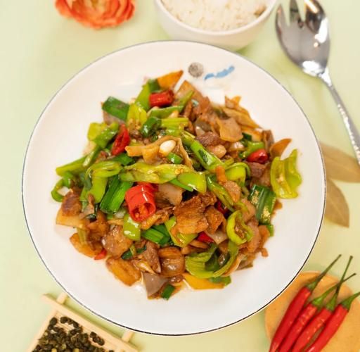 小炒肉怎么炒肉才嫩_小炒肉嫩肉技巧-第2张图片-山城妙识