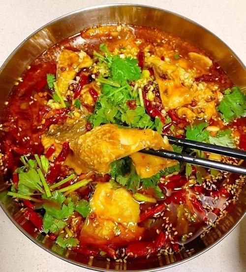 正宗清汤水煮鱼怎么做_水煮鱼片嫩滑不腥的秘诀-第3张图片-山城妙识