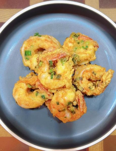 香辣虾球怎么做才酥脆_香辣虾球去腥增香的秘诀-第1张图片-山城妙识