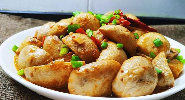 清炒芋头怎么做_清炒芋头用不用焯水-第1张图片-山城妙识