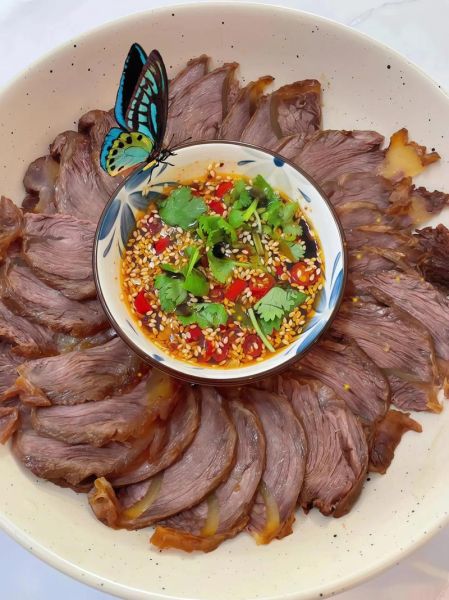 酱牛肉怎么做又嫩又入味_酱牛肉怎么切不散-第1张图片-山城妙识