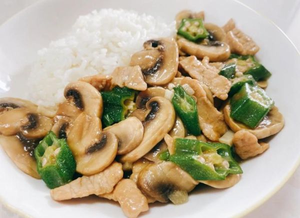 秋葵炒口蘑怎么炒好吃_秋葵炒口蘑的做法窍门-第2张图片-山城妙识