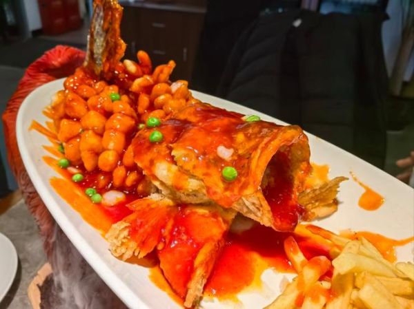 松鼠鱼用什么鱼_正宗松鼠桂鱼选鱼技巧-第1张图片-山城妙识