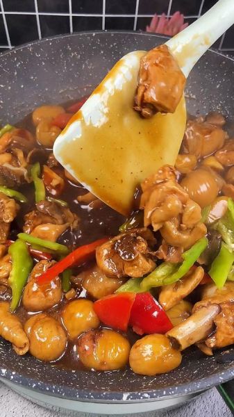 栗子黄焖鸡是哪里的菜_正宗做法与历史渊源-第3张图片-山城妙识