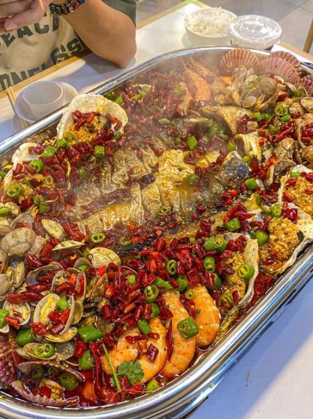 海鲜麻辣香锅怎么做_海鲜麻辣香锅食材搭配-第3张图片-山城妙识