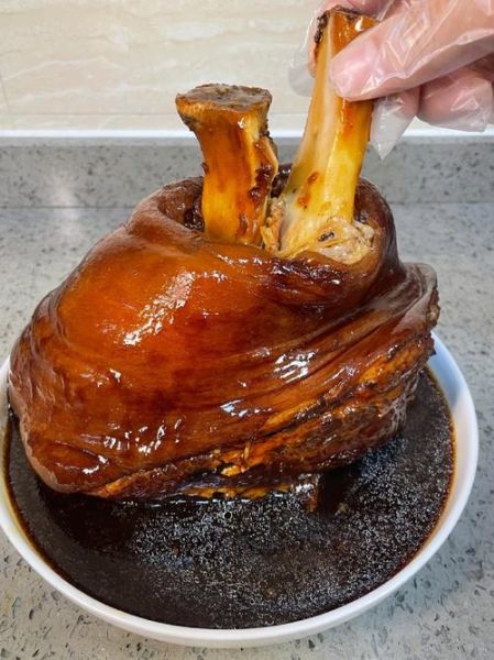 红烧肘子怎么做_红烧肘子怎么做好吃-第1张图片-山城妙识