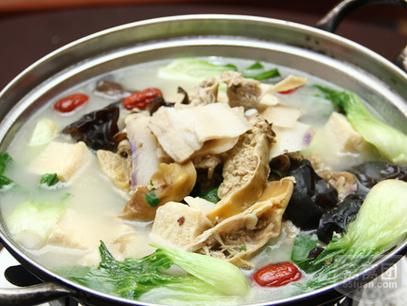 河蚌咸肉豆腐汤的做法_河蚌汤去腥技巧-第3张图片-山城妙识