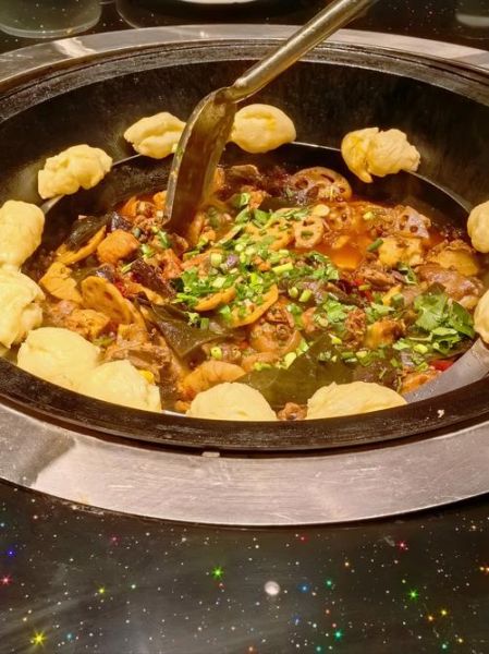 贵州柴火鸡怎么做最正宗_柴火鸡用什么锅最好-第3张图片-山城妙识