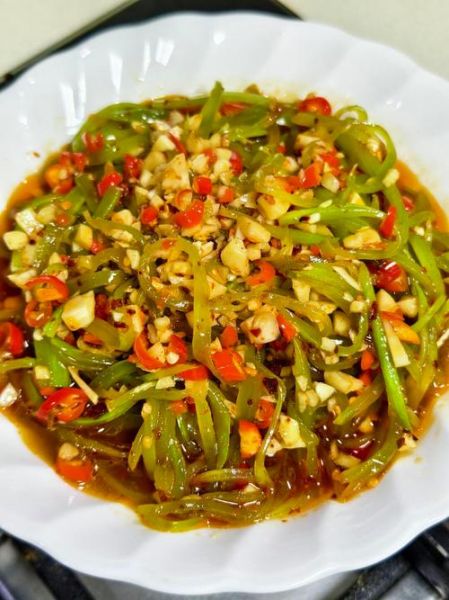 凉拌莴笋丝要不要焯水_莴笋丝焯水好还是不焯水好-第2张图片-山城妙识