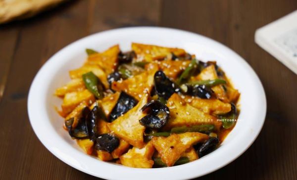 木耳豆腐怎么炒好吃_木耳豆腐的家常做法-第3张图片-山城妙识