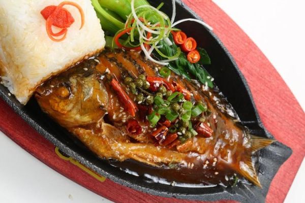 烤鱼饭用什么鱼最好吃_烤鱼饭一般用什么鱼-第3张图片-山城妙识